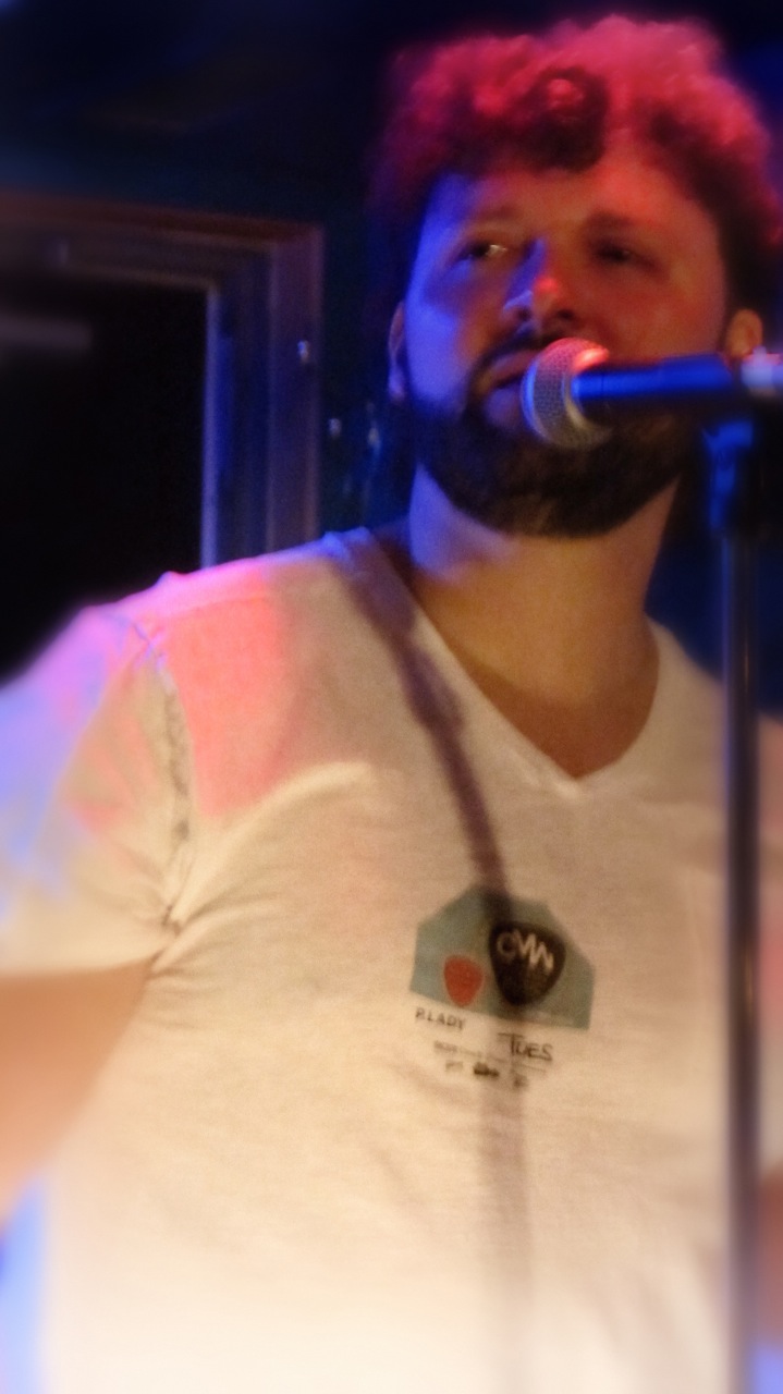 Sarantos photo, Sarantos Melogia, Solo Music Artist, Solo Music Artist ...